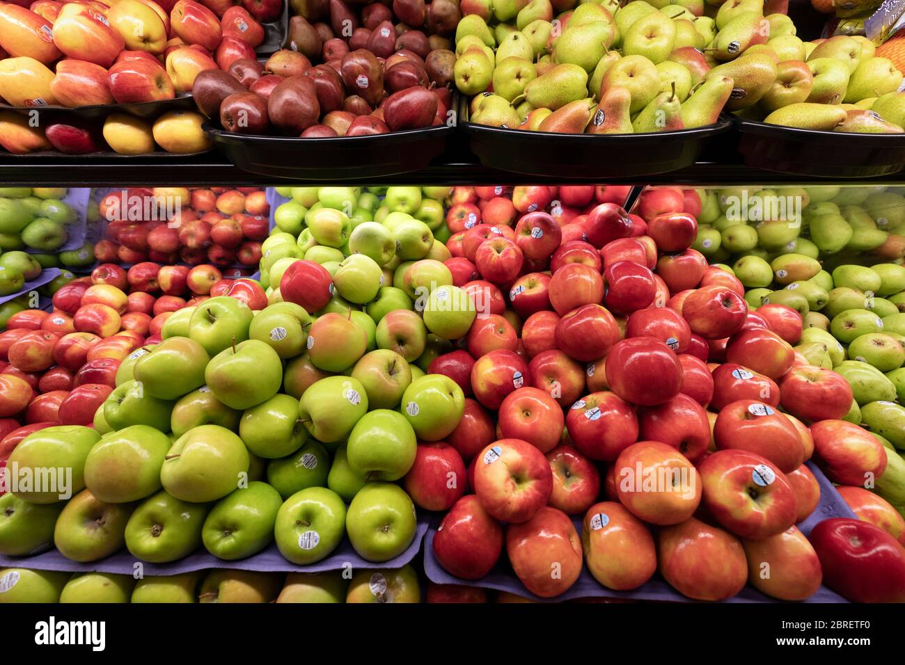 supermarket fruit section Stock Photo - Alamy
