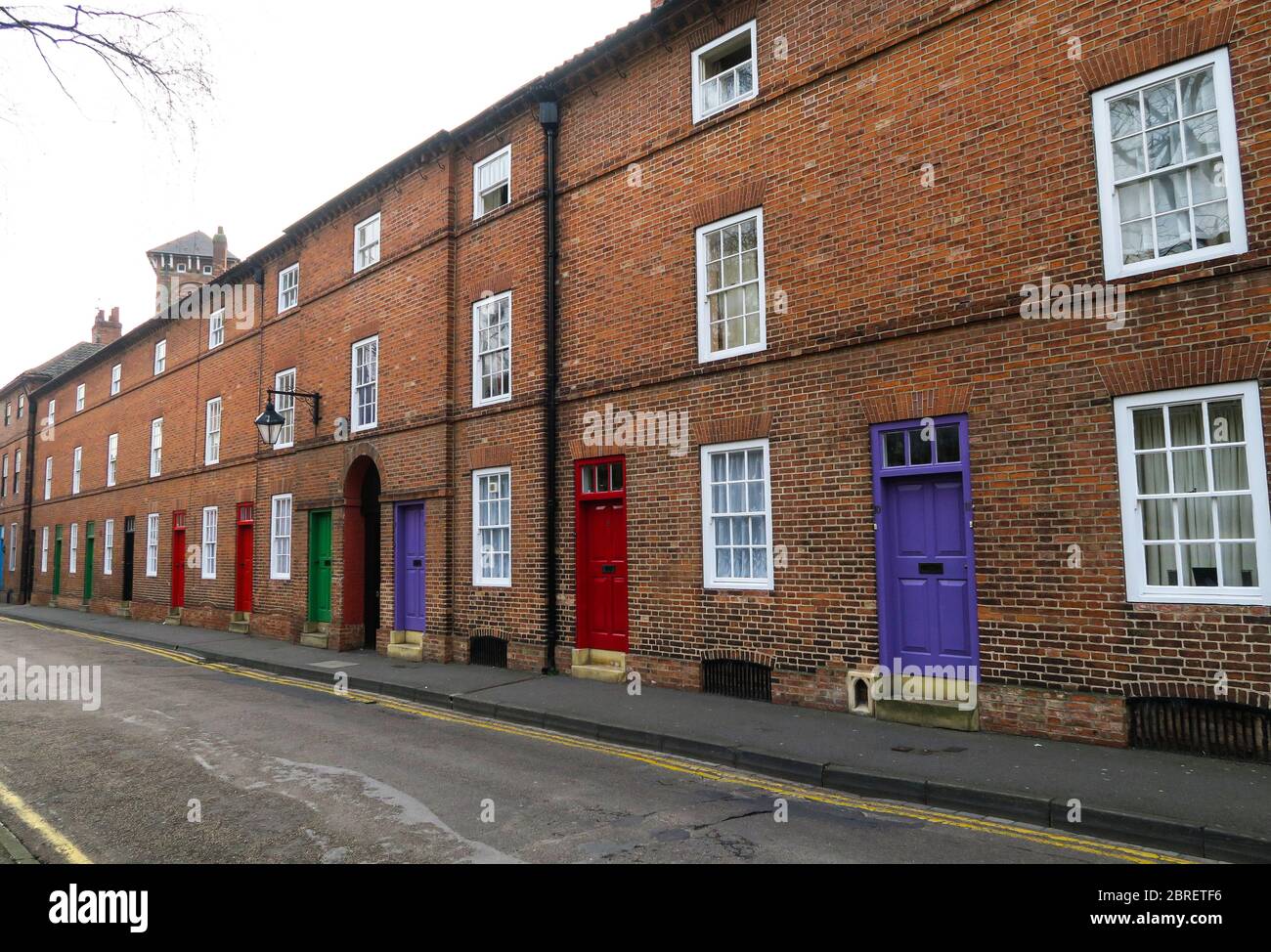 Three storey terraced houses hi-res stock photography and images - Alamy