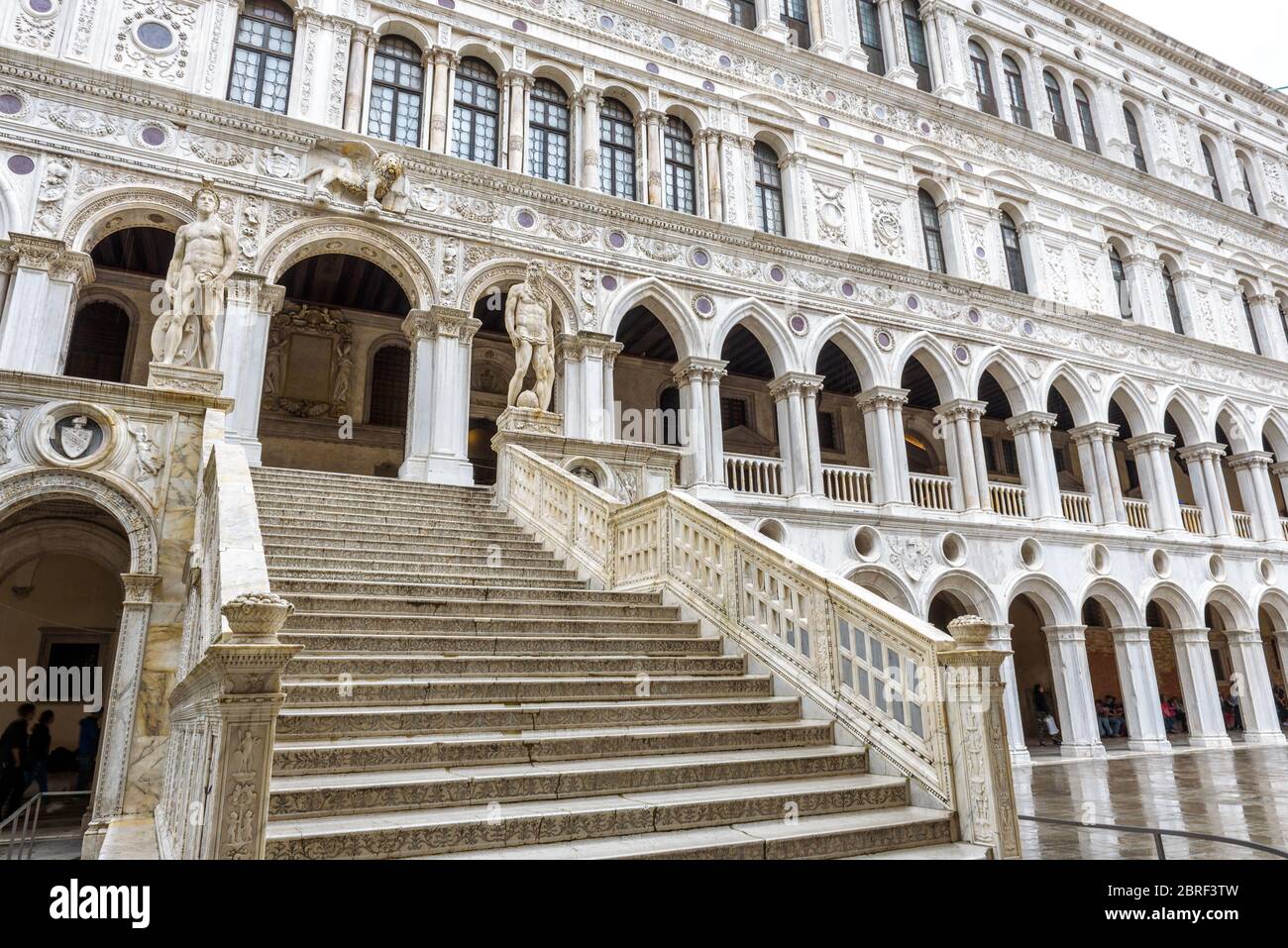 Palazzo ducale venice giant stair hi-res stock photography and images ...