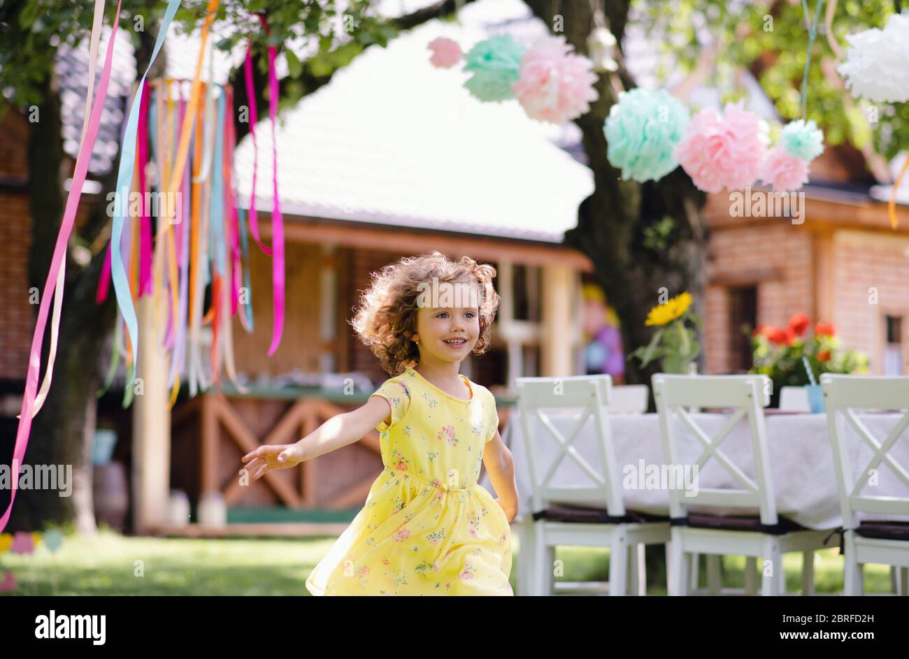 Birthday celebration hi-res stock photography and images - Alamy