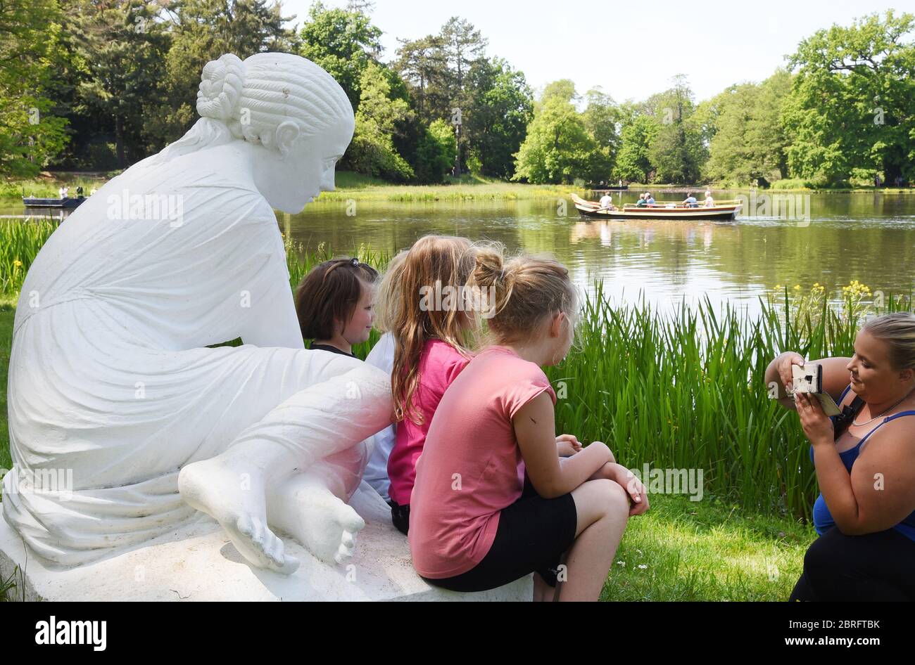 21 May 2020, Saxony-Anhalt, Wörlitz: A woman from East Frisia ...