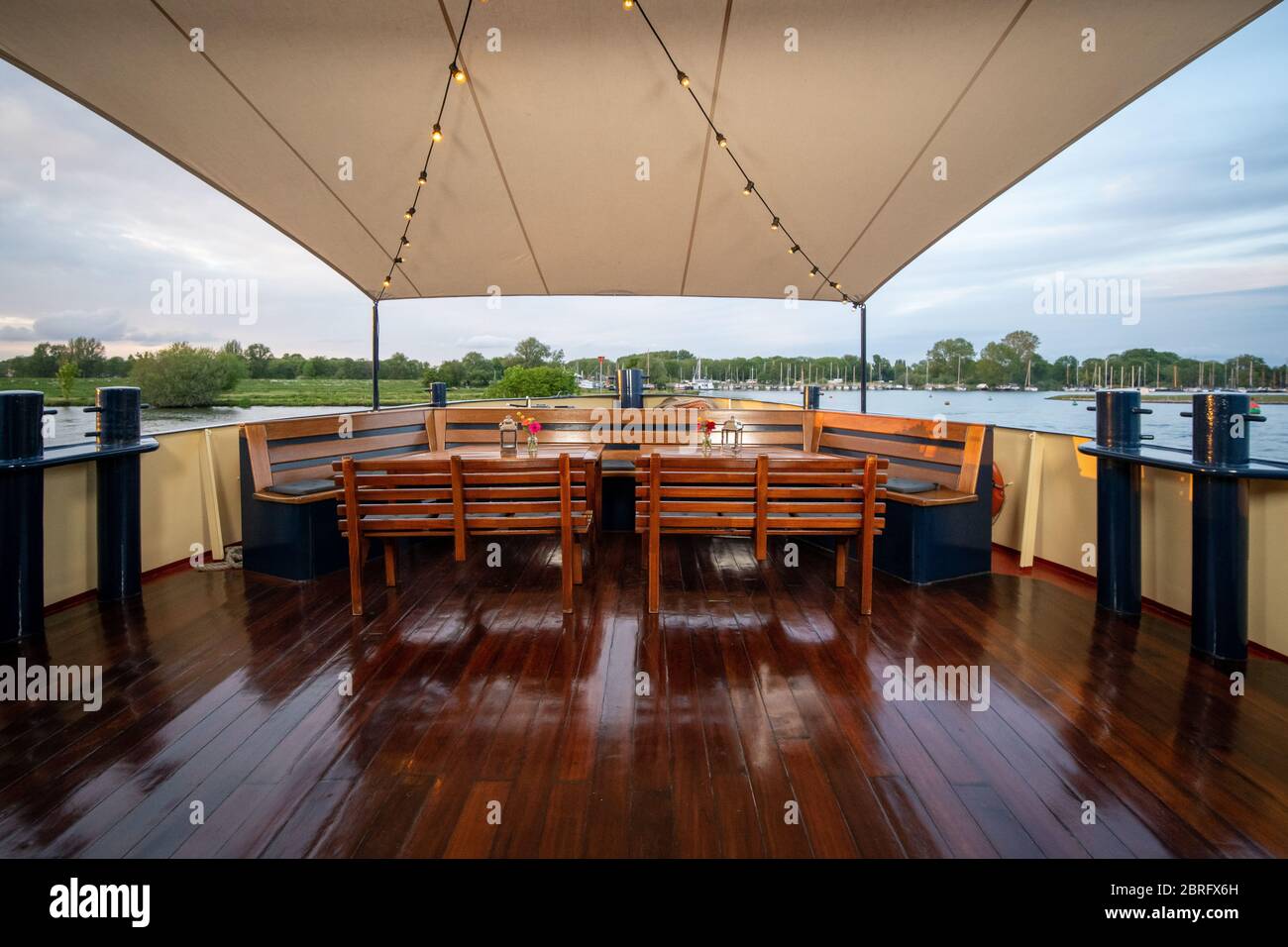 Atmospheric Sunset view during tourist cruise from the aft ship deck ...