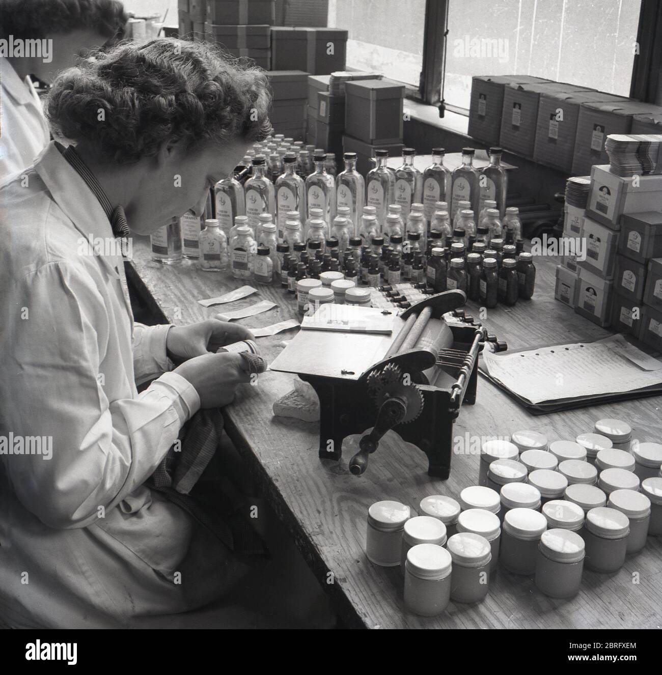 Medicines 1950s hi-res stock photography and images - Alamy