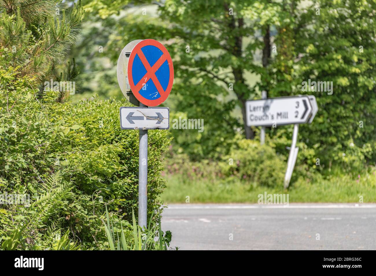 No stopping clearway road sign hi-res stock photography and images - Alamy