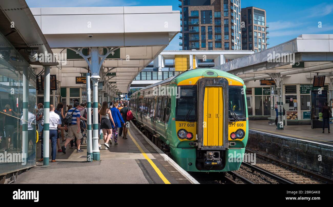 Southern Railway class 377 passenger train waiting for passengers to ... Southern Railway class 377 passenger train waiting for passengers to ...