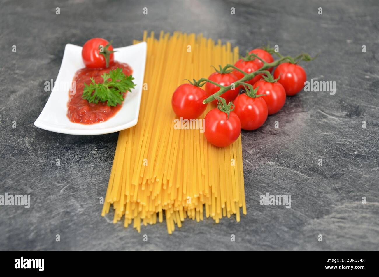 cooking spaghetti kitchen scenery Stock Photo - Alamy