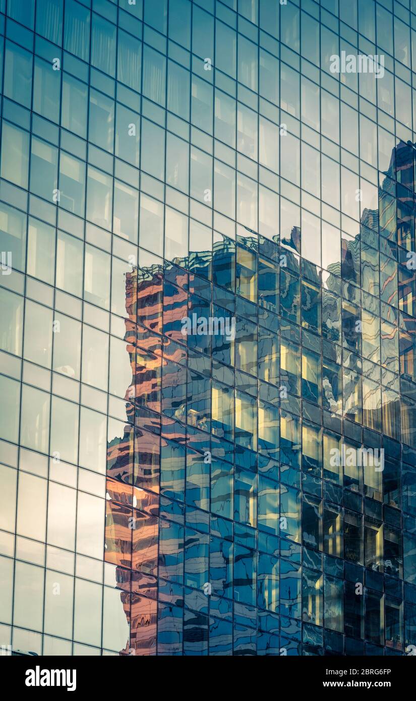 Skyscraper background hi-res stock photography and images - Alamy