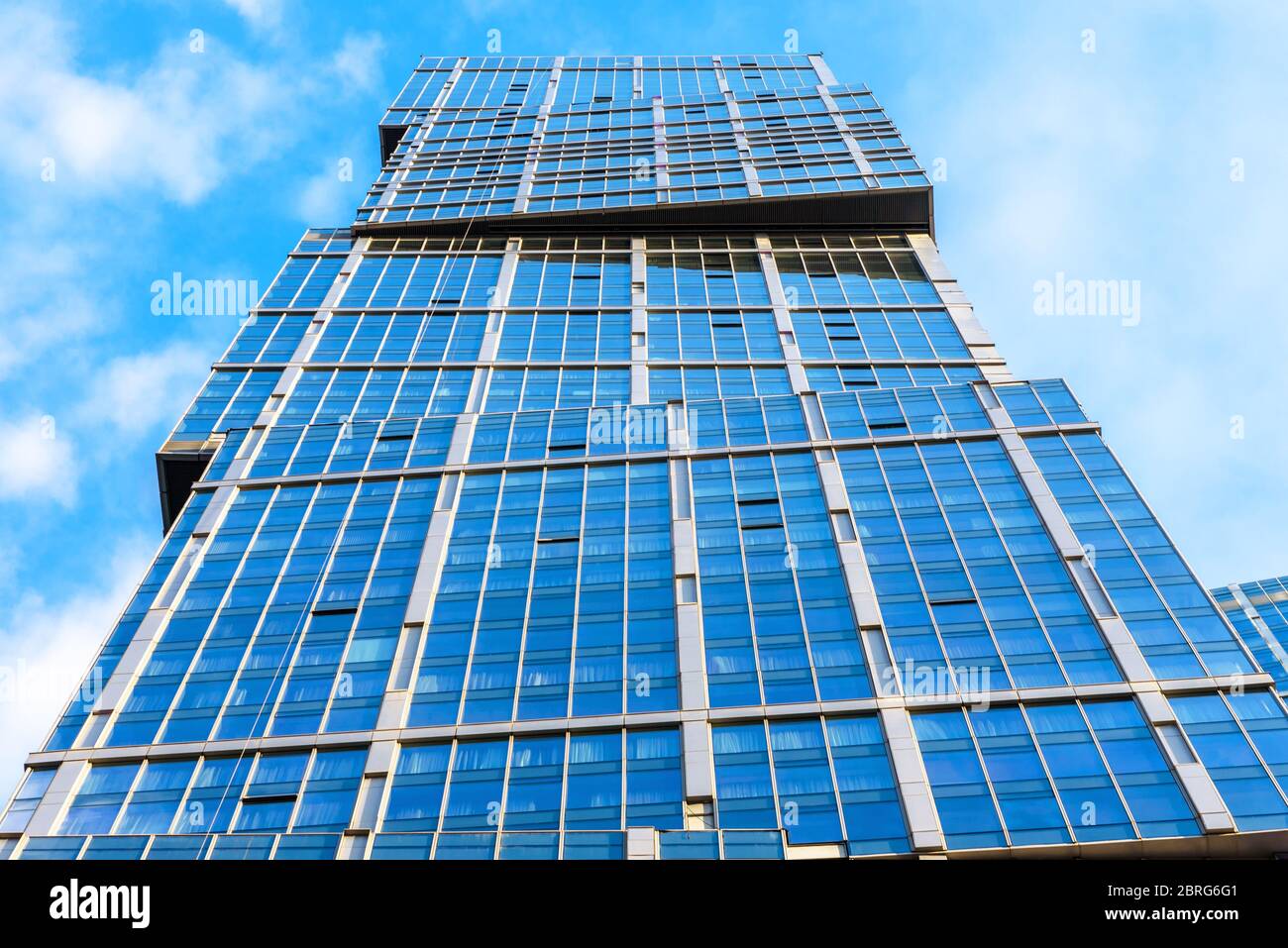 Tall modern building hi-res stock photography and images - Alamy