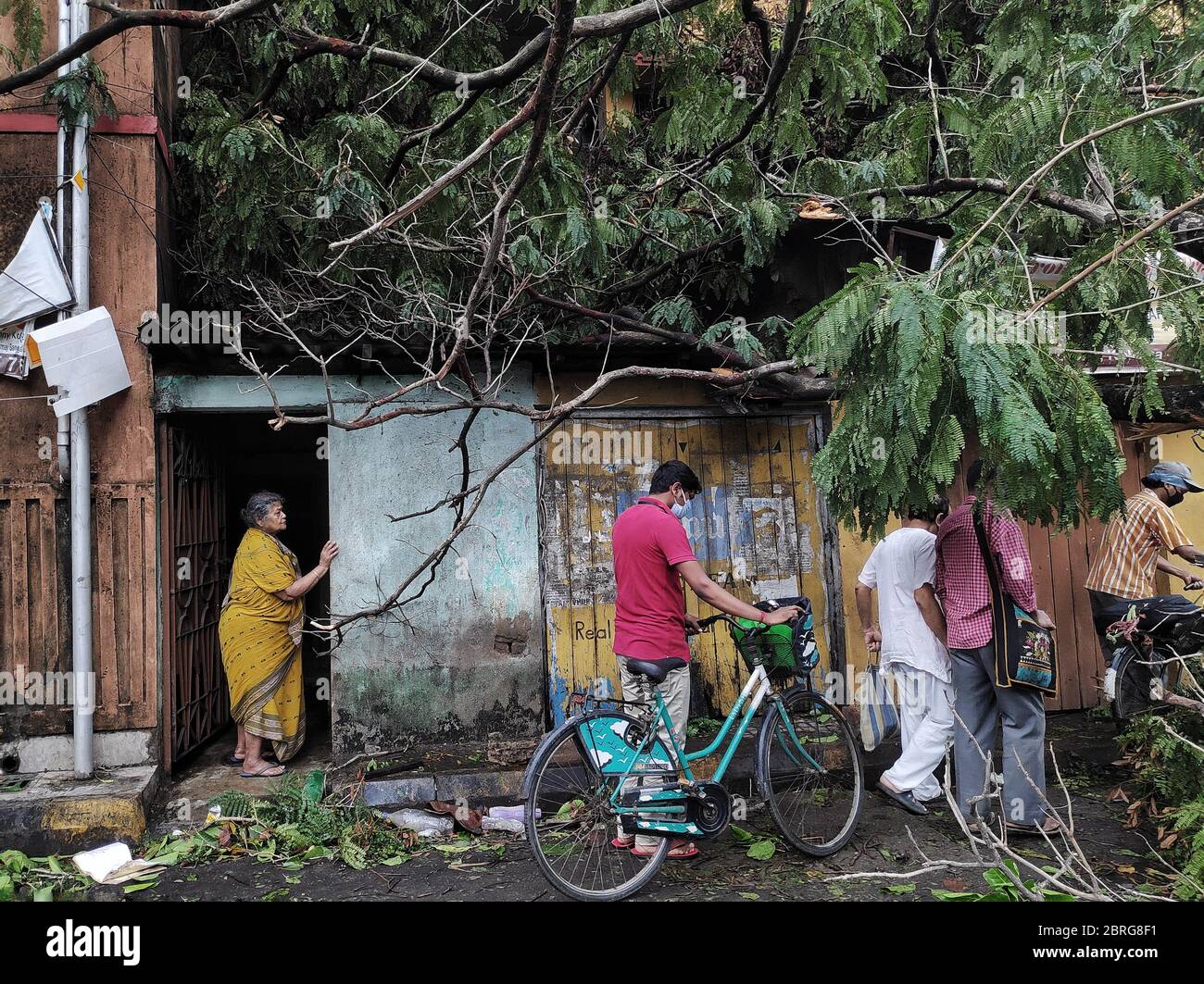 Cyclone amphan hi-res stock photography and images - Alamy