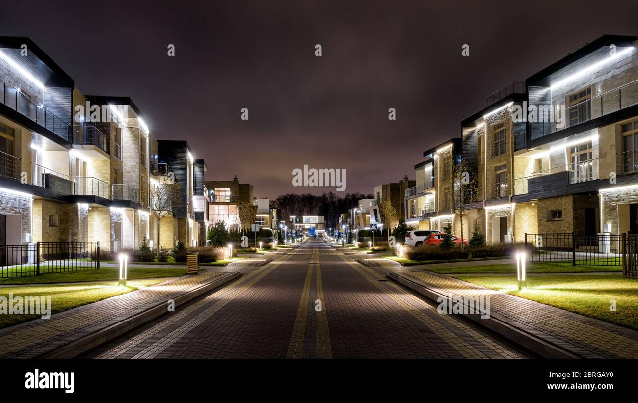 Town night scenery hi-res stock photography and images - Alamy