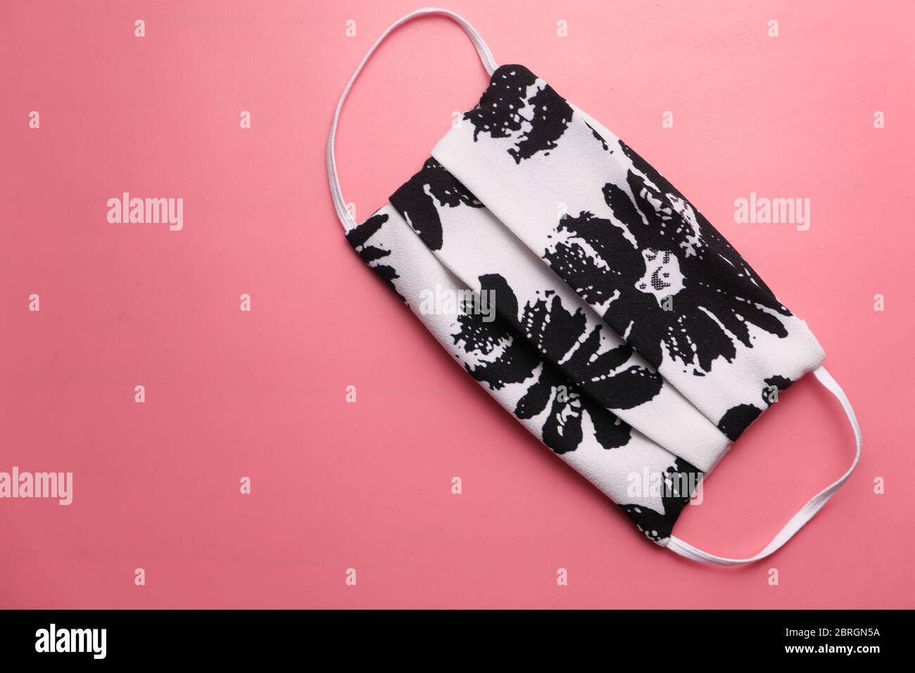 Virus on tiles hi-res stock photography and images - Alamy