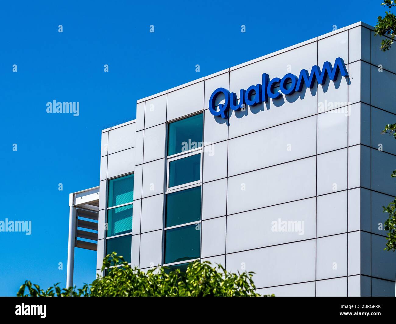 Qualcomm Cambridge - building on Cambridge Business Park in North ...