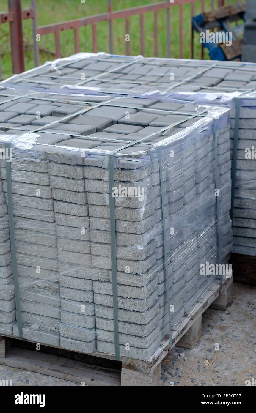 Cement Pavers On Pallets Paving Stone Red Cement Tile For Laying Road