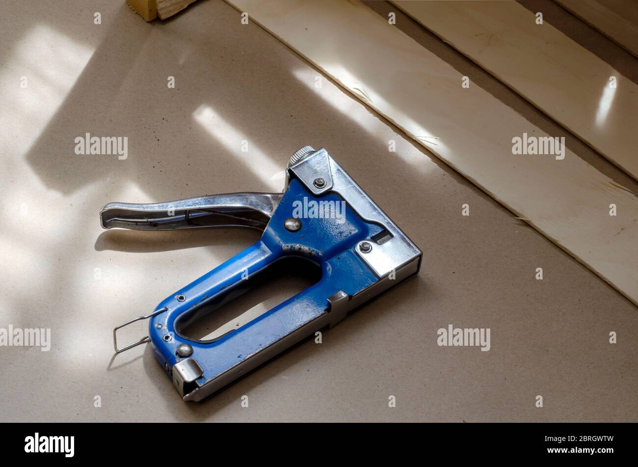 Good stapler hi-res stock photography and images - Alamy