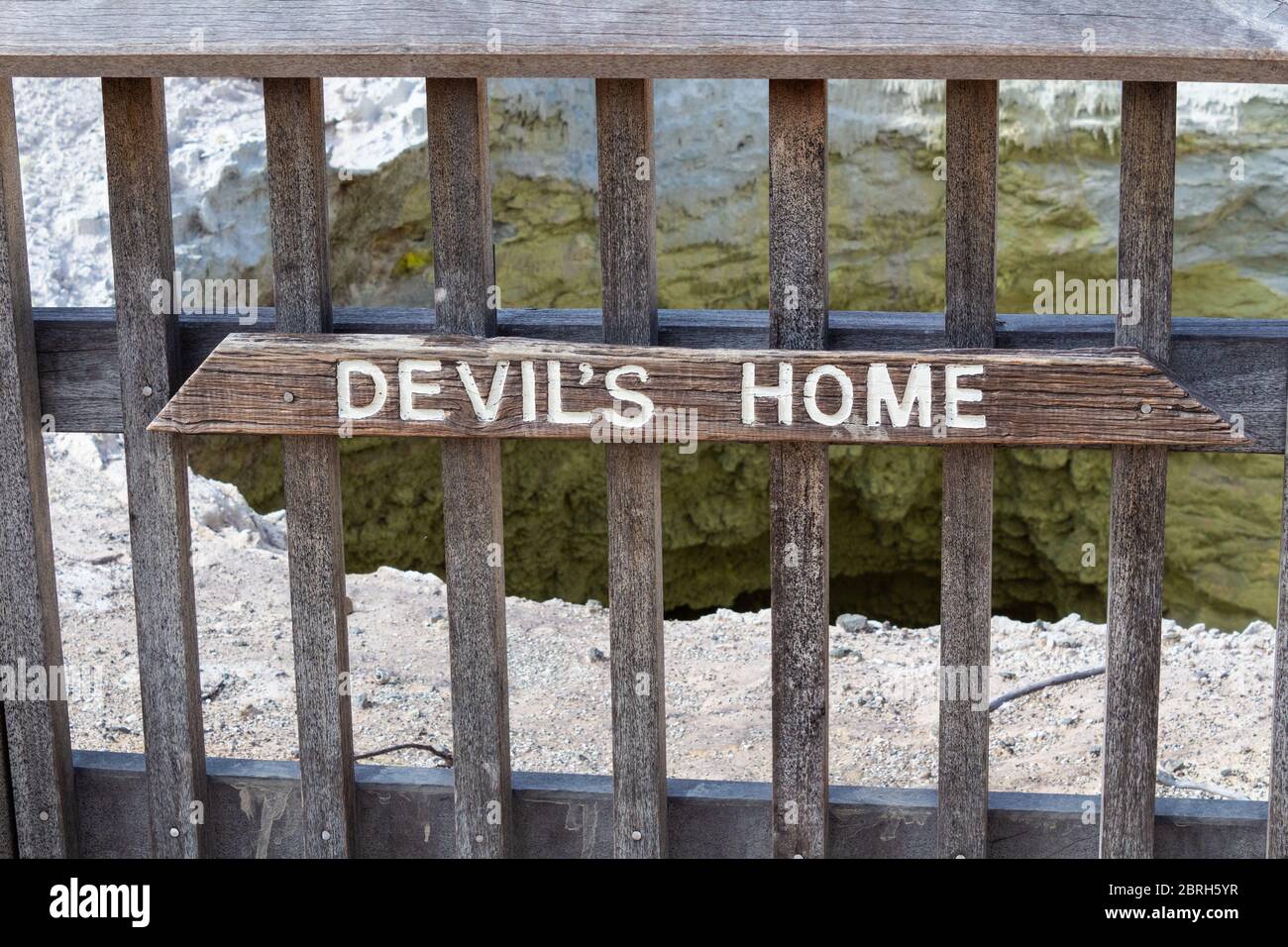 Devil's home sign, Waiotapu, also Wai-o-tapu, thermal wonderland, north ...