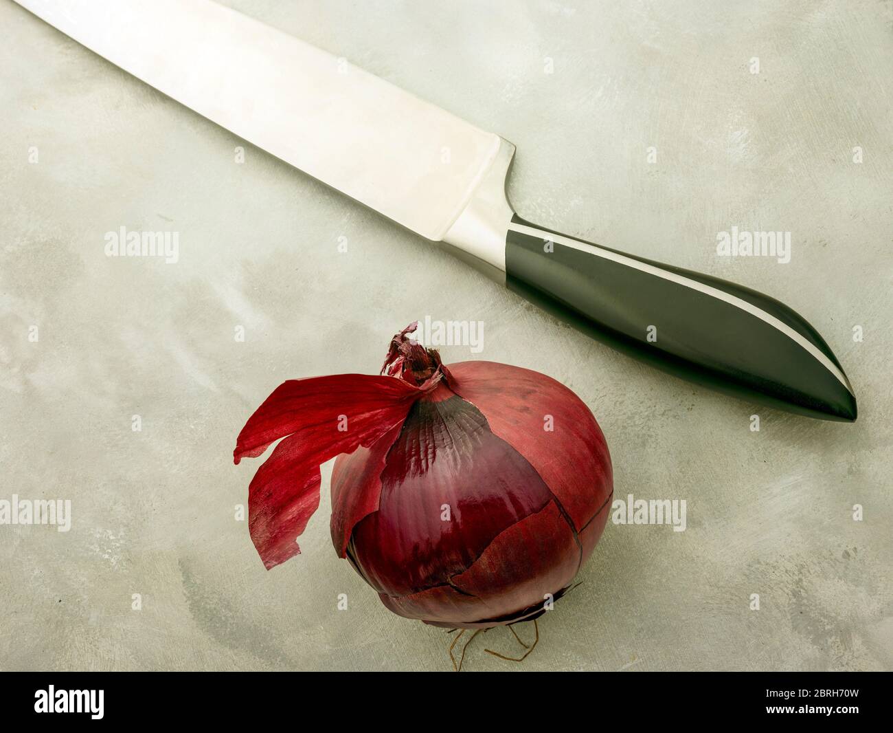 Red onion(s) food ingredient still-life Stock Photo - Alamy
