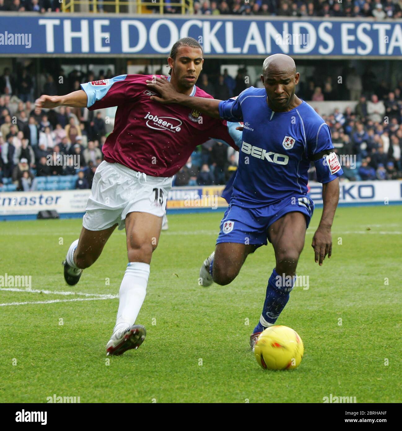 Coca cola championship hi-res stock photography and images - Alamy