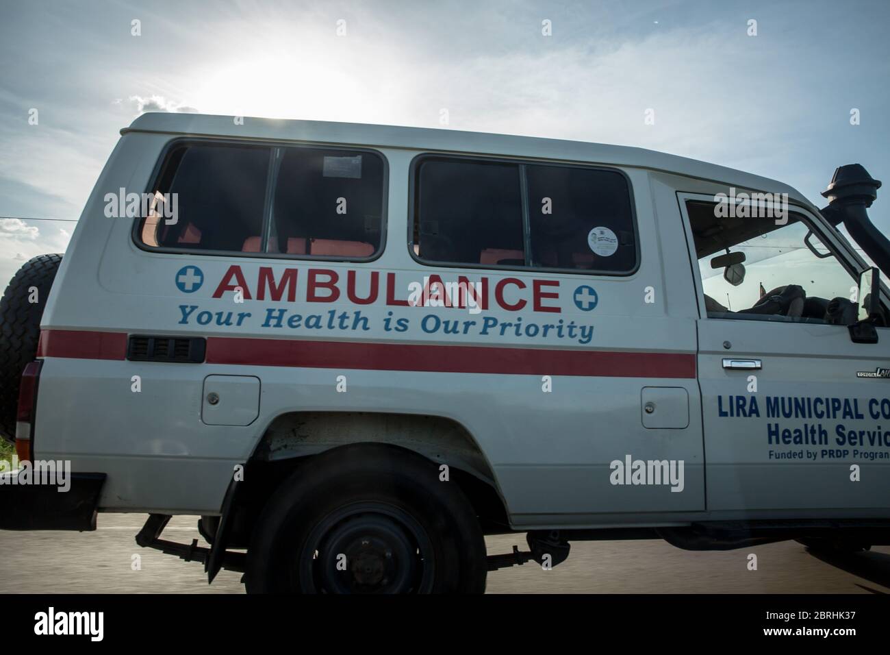 Ambulance drives on road hi-res stock photography and images - Alamy