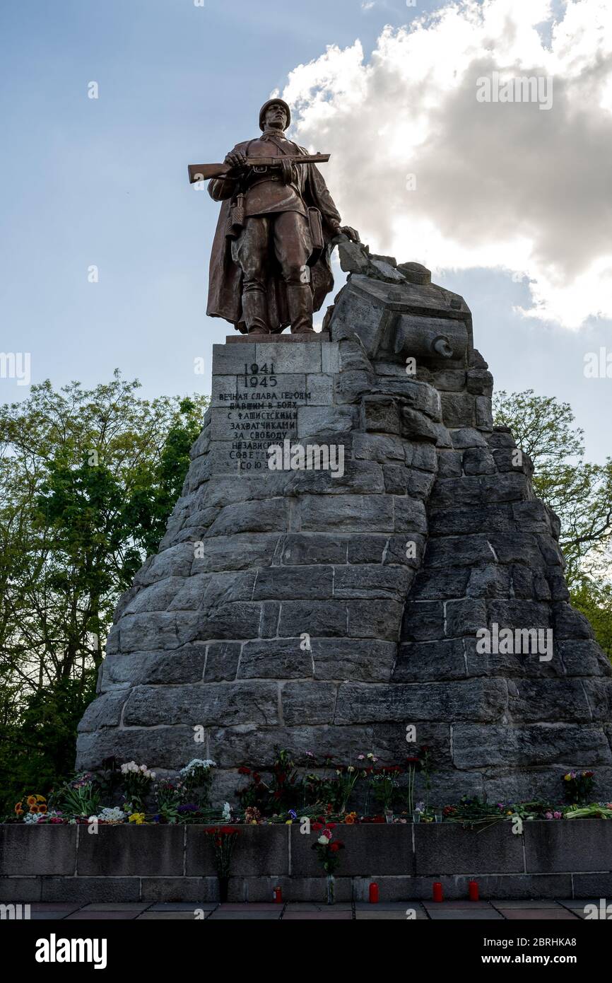 Battle of the seelow heights hi-res stock photography and images - Alamy