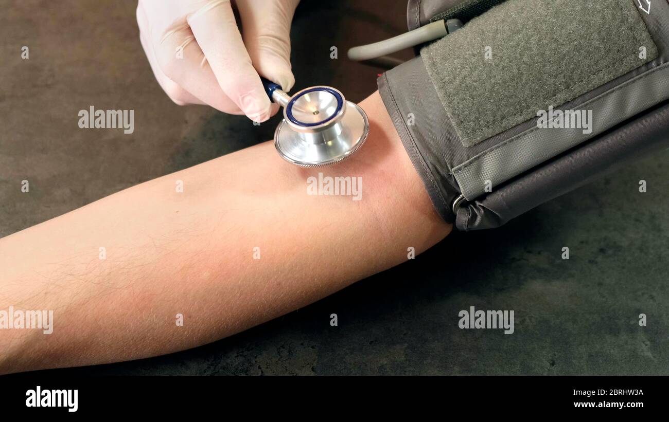 Tension arterial hi-res stock photography and images - Alamy