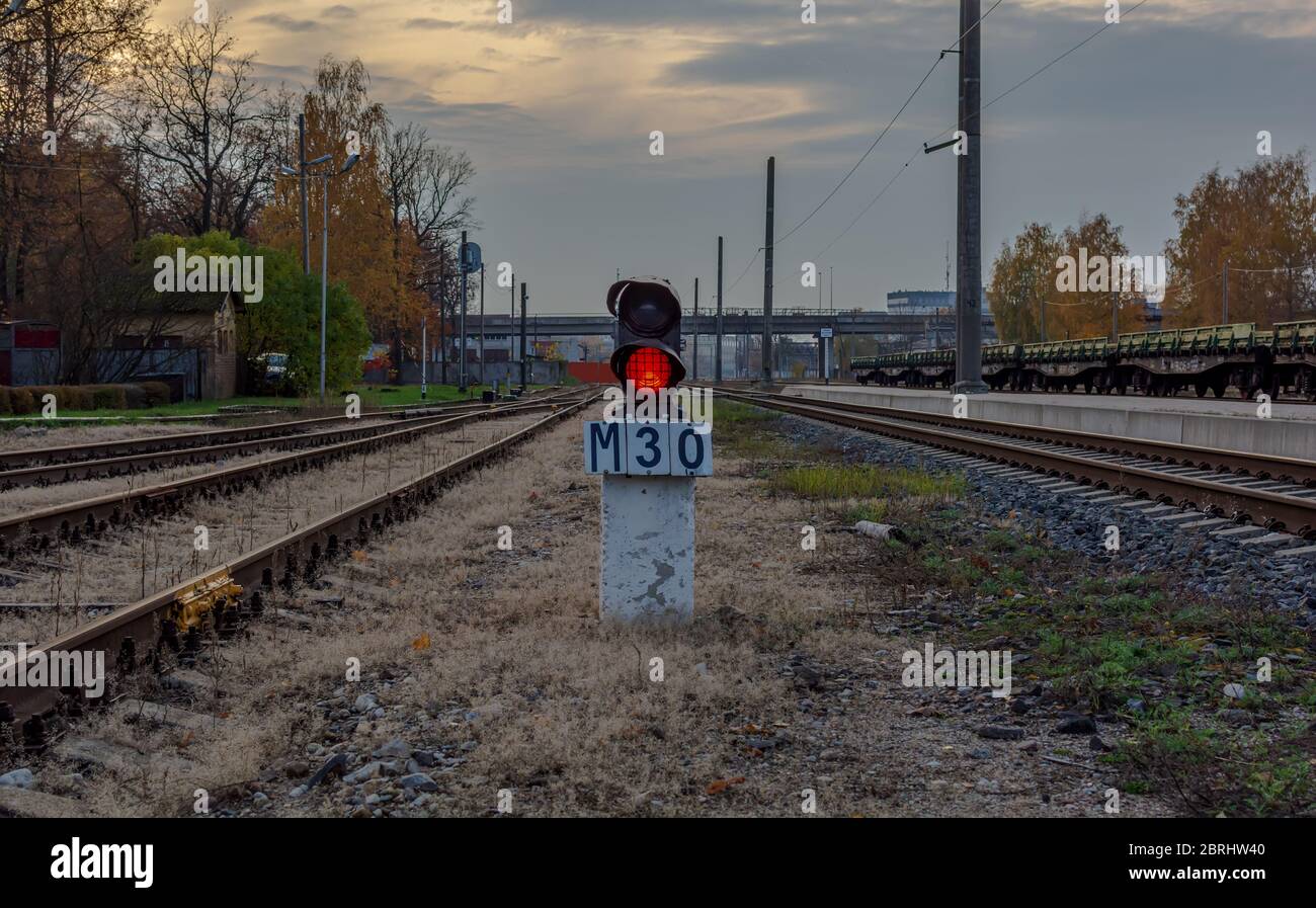 Train stop red signal hi-res stock photography and images - Alamy