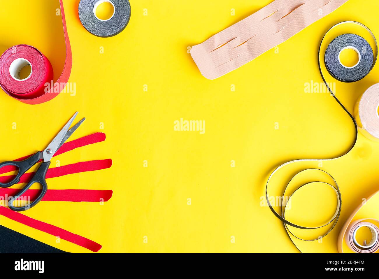 Kinesiology taping hi-res stock photography and images - Alamy