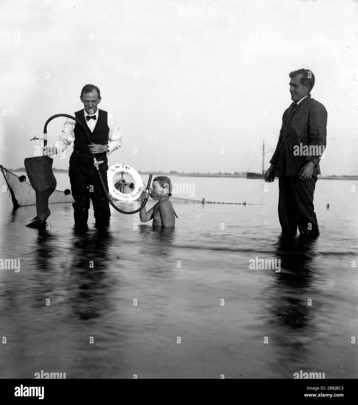 1920s doctor hi-res stock photography and images - Alamy