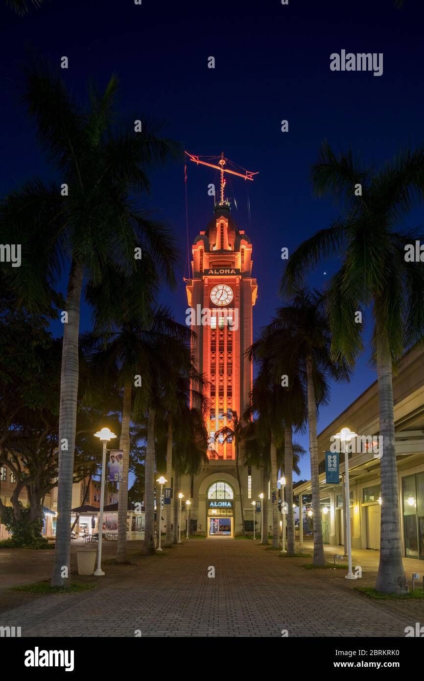 Aloha tower hi-res stock photography and images - Alamy