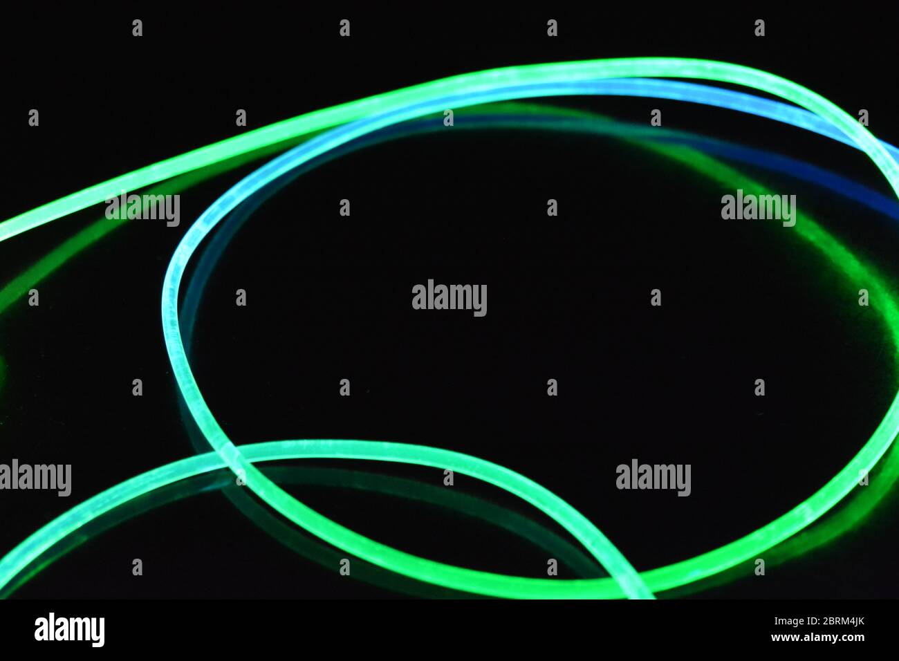 Green and blue light wire, a light guide wire with different light ...