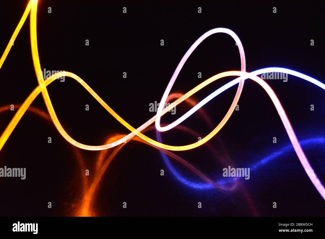 Yellow and blue light wire, a light guide wire with different light ...