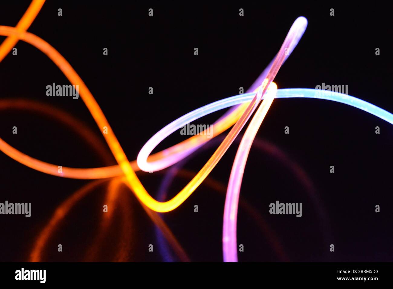 Yellow and blue light wire, a light guide wire with different light ...