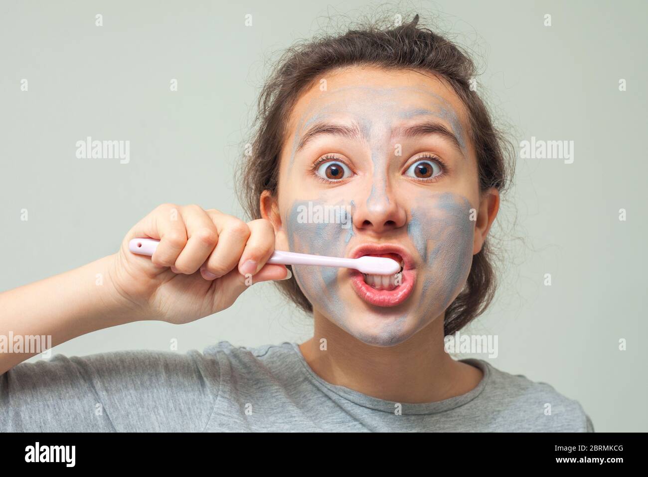 Scrub brush face hi-res stock photography and images - Alamy