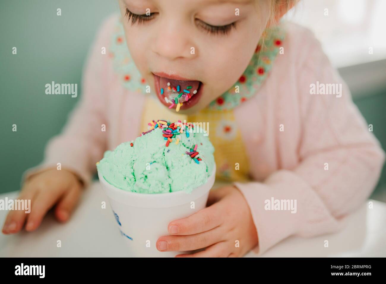 Cream and pastels hi-res stock photography and images - Alamy