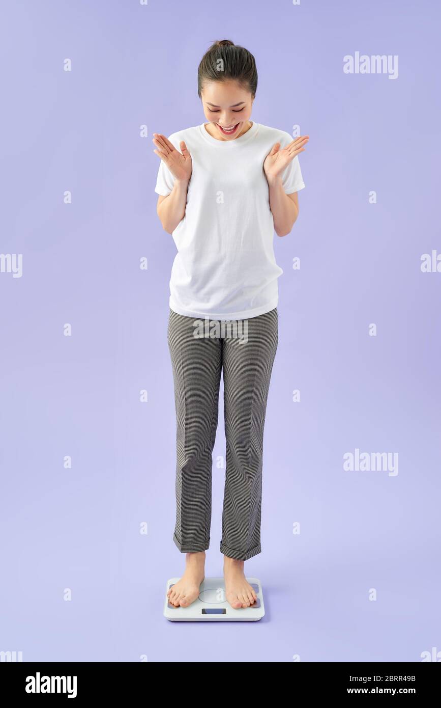 Using weighing scale hi-res stock photography and images - Alamy