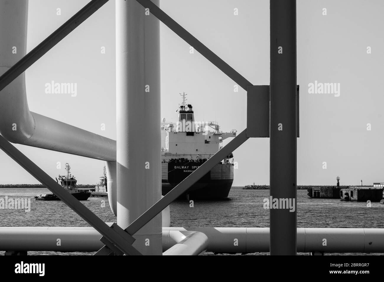 Pipeline and pipe rack of petroleum industrial plant. Offshore Industry ...