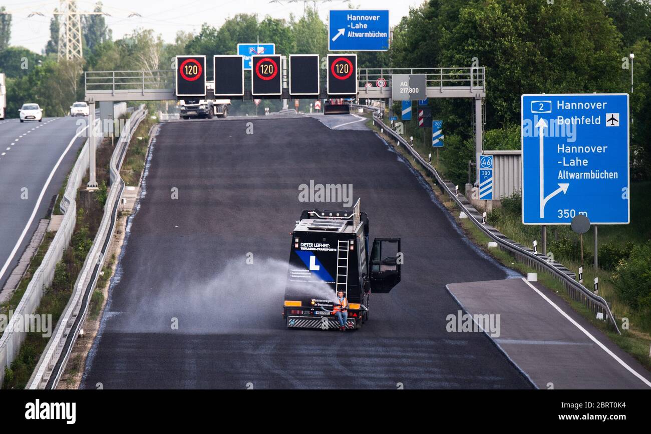 Car take over motorway hi-res stock photography and images - Alamy