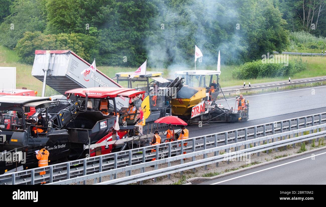 Car take over motorway hi-res stock photography and images - Alamy