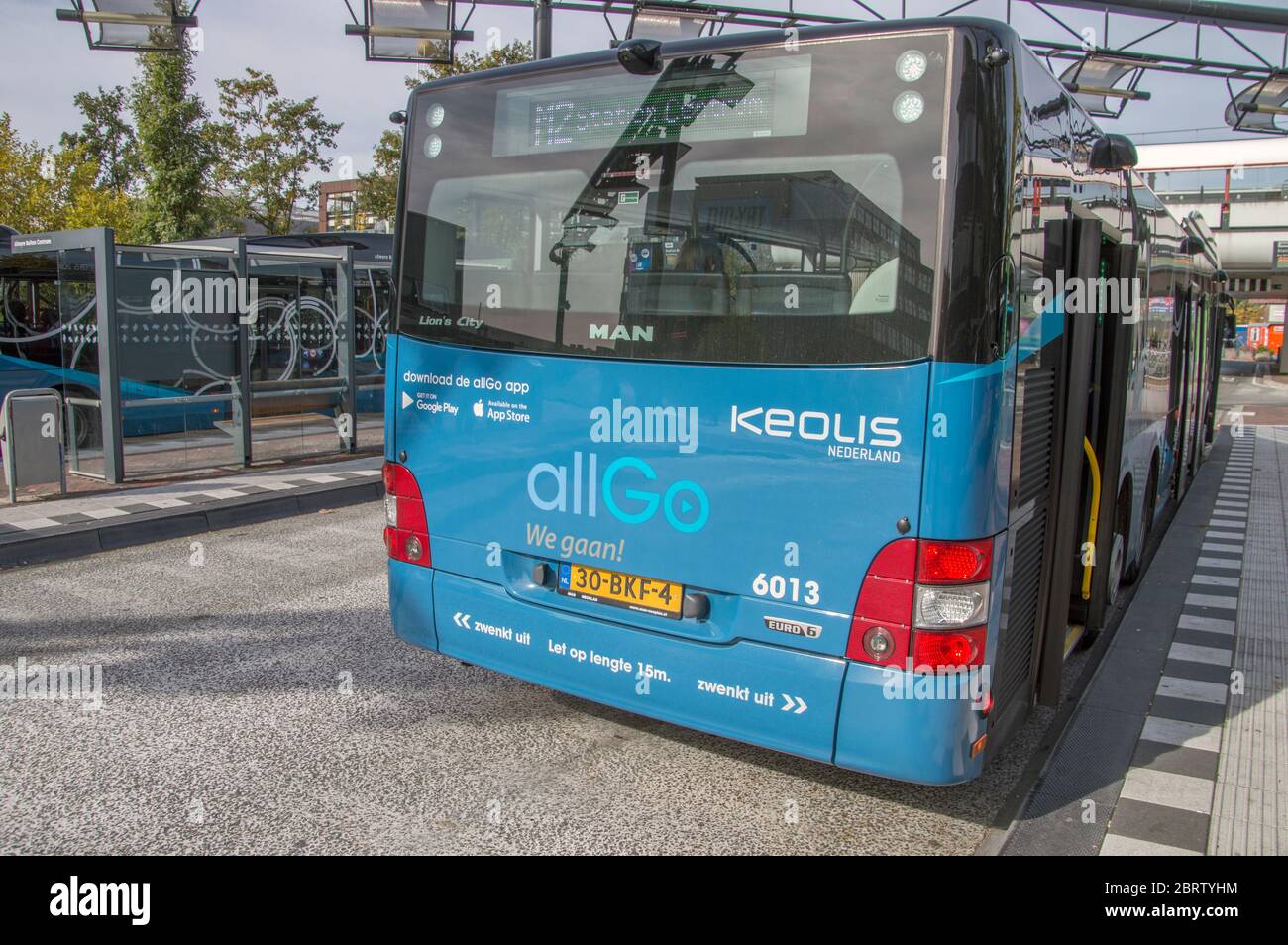 Bus backside hi-res stock photography and images - Alamy
