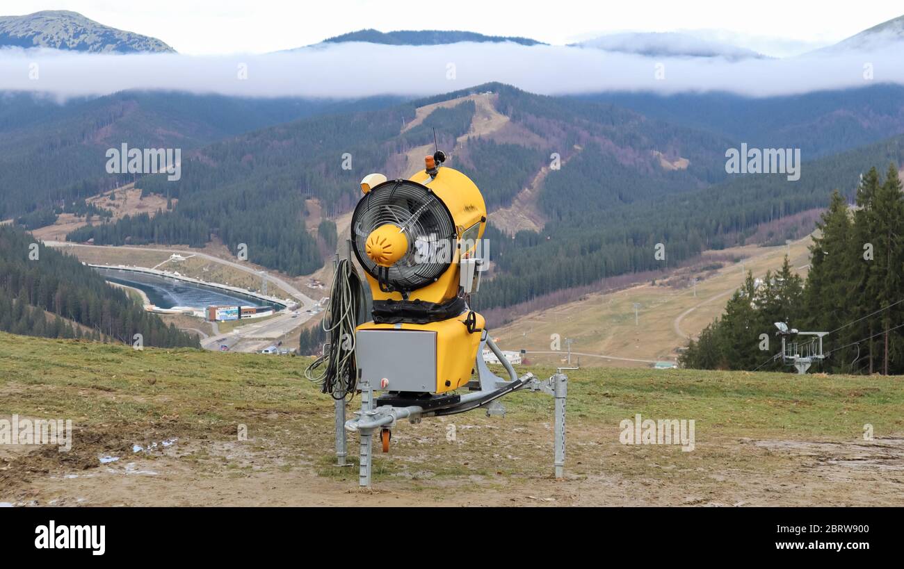 Pumping gun hi-res stock photography and images - Alamy