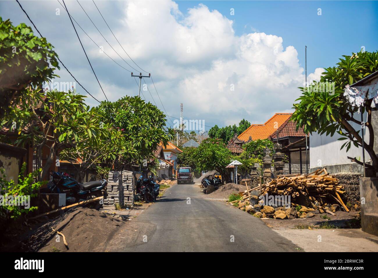 Bali road transportation hi-res stock photography and images - Alamy