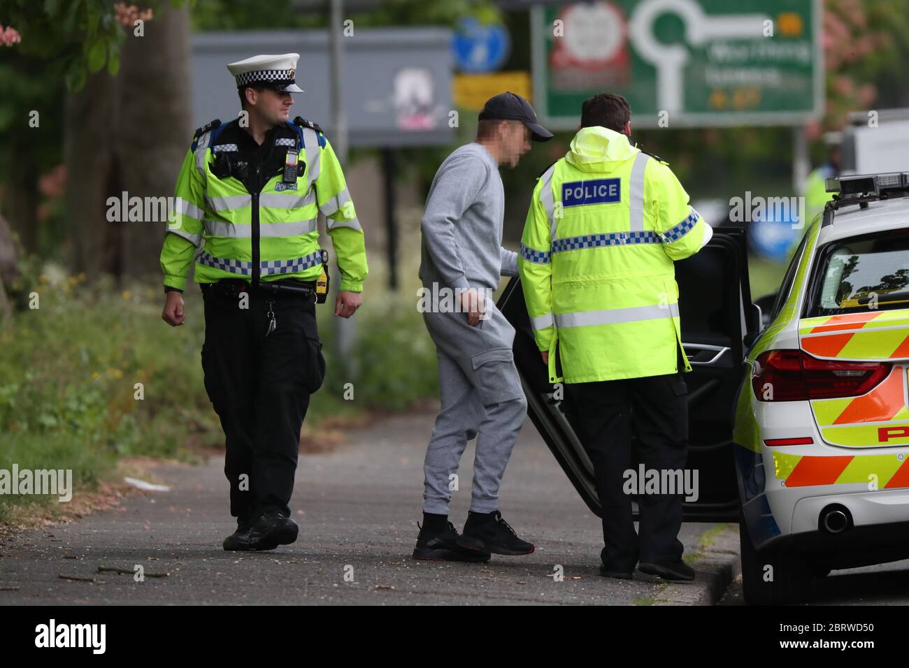 Uk Police Man High Resolution Stock Photography and Images - Alamy
