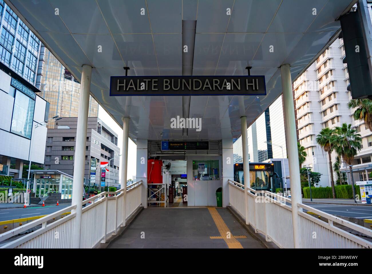 Transjakarta halte hi-res stock photography and images - Alamy