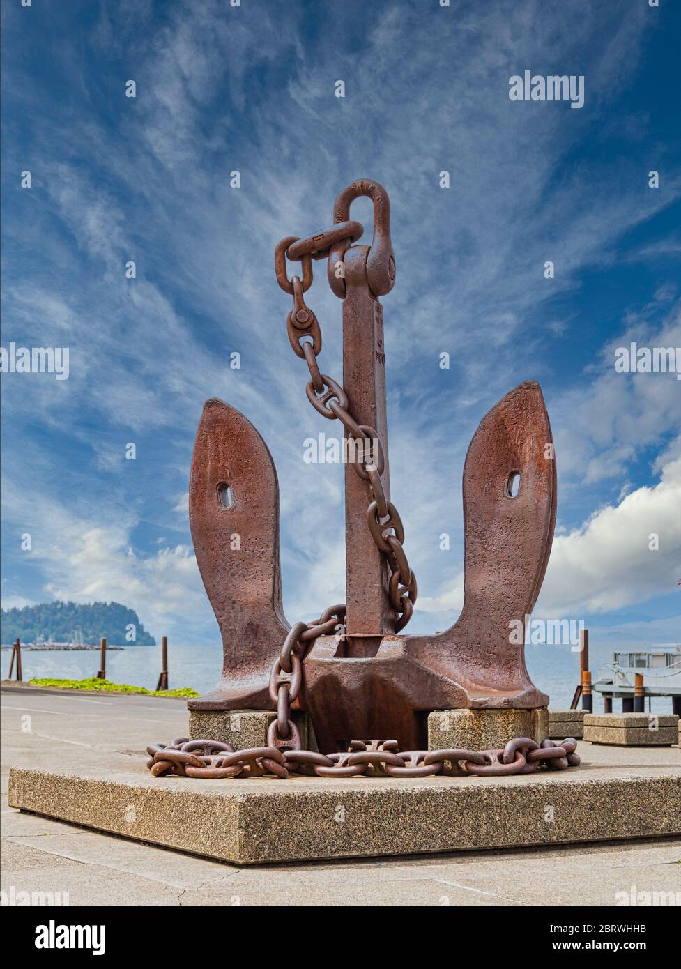 Massive Rusty Anchor and Chain Stock Photo - Alamy