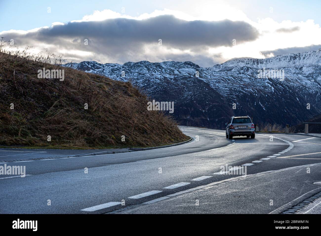 Driving on mountain roads hi-res stock photography and images - Alamy