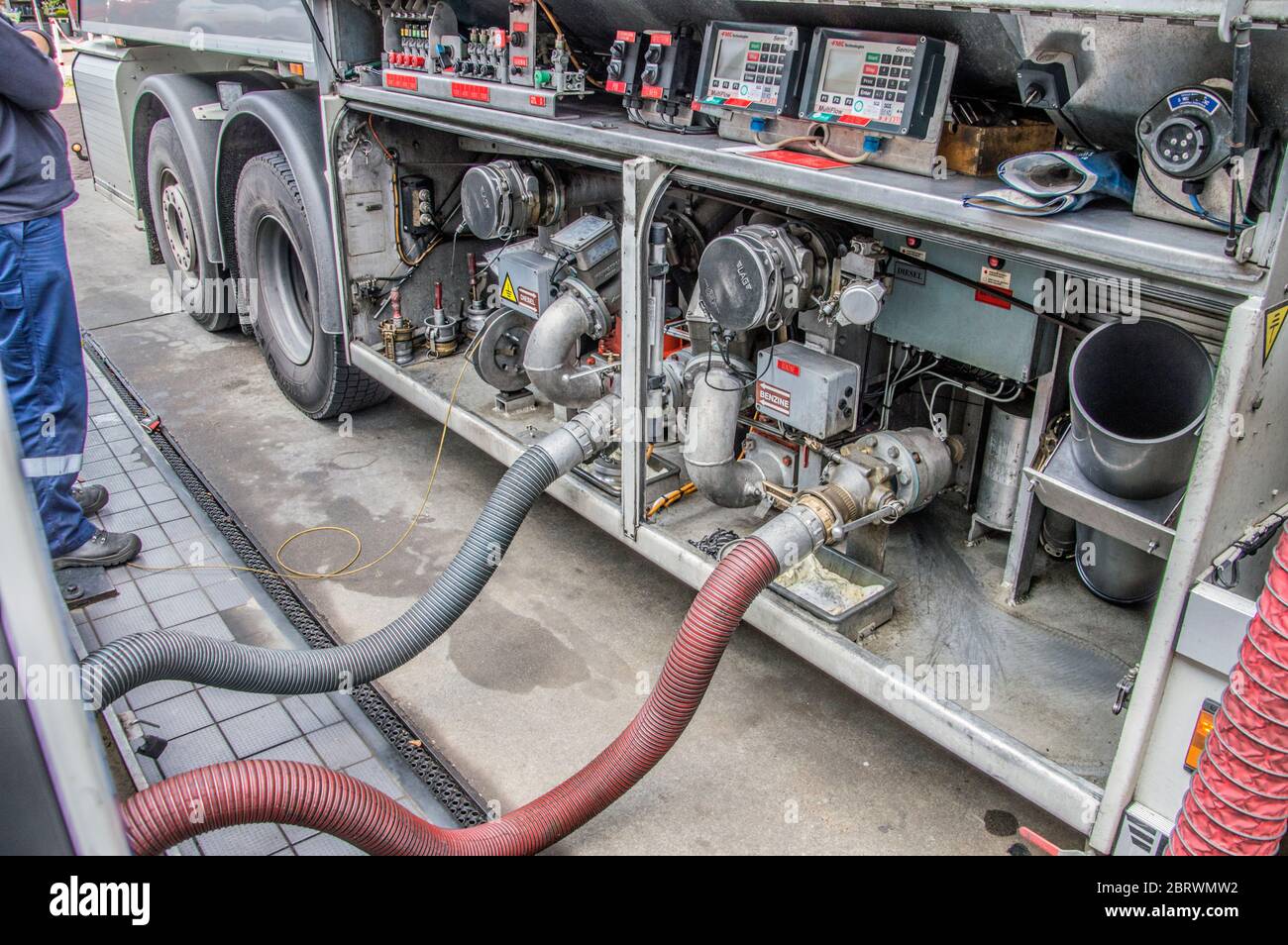 Diesel pumping machine hi-res stock photography and images - Alamy