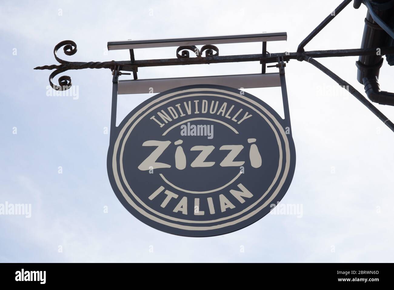 Italian restaurant sign hi-res stock photography and images - Alamy