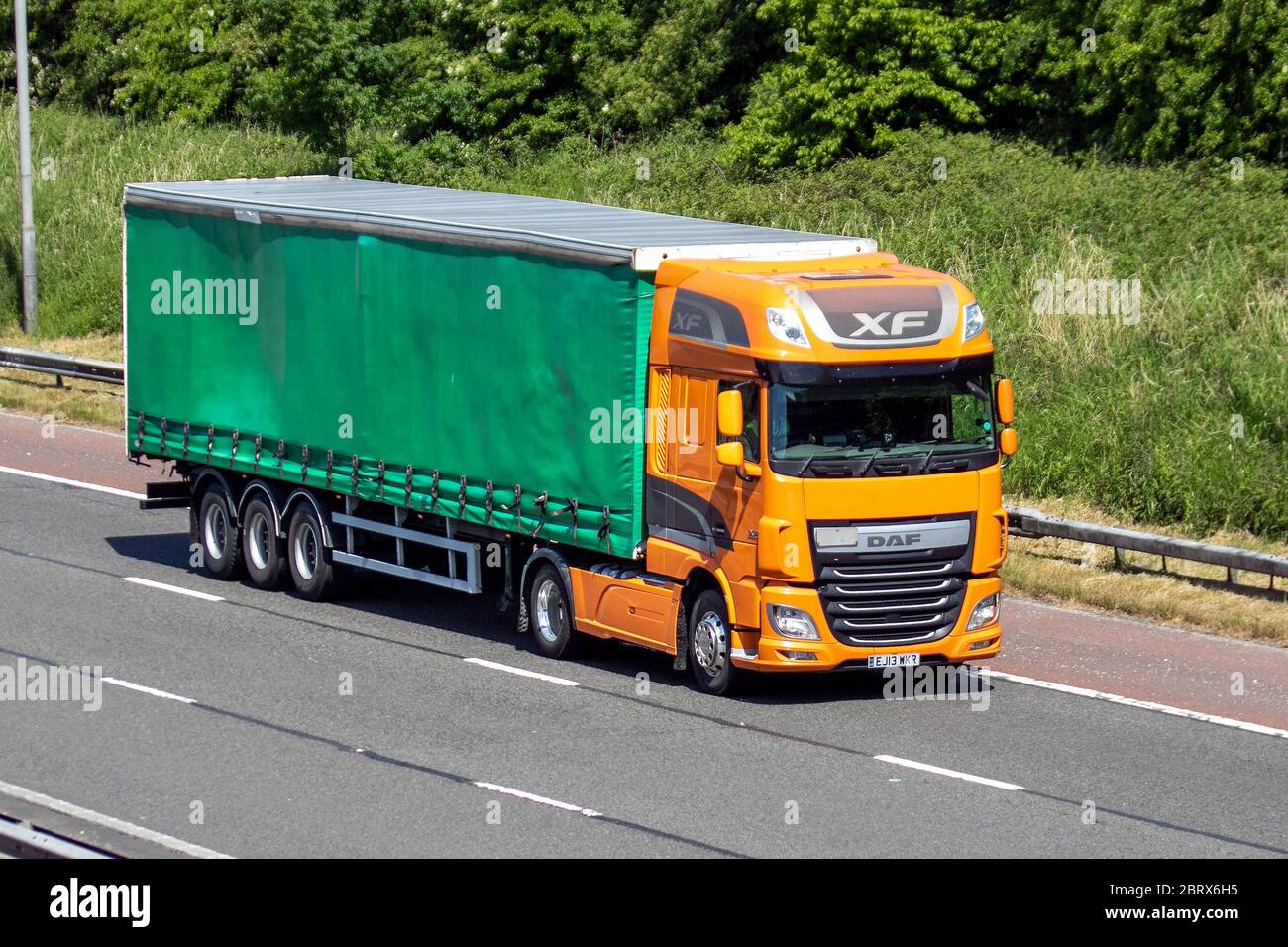 DAF XF orange Tractor Unit; Unmarked Haulage delivery trucks, lorry ...