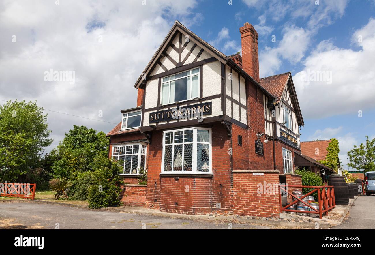 Sutton Arms pub,Elton,Stockton on Tees,England,UK Stock Photo - Alamy