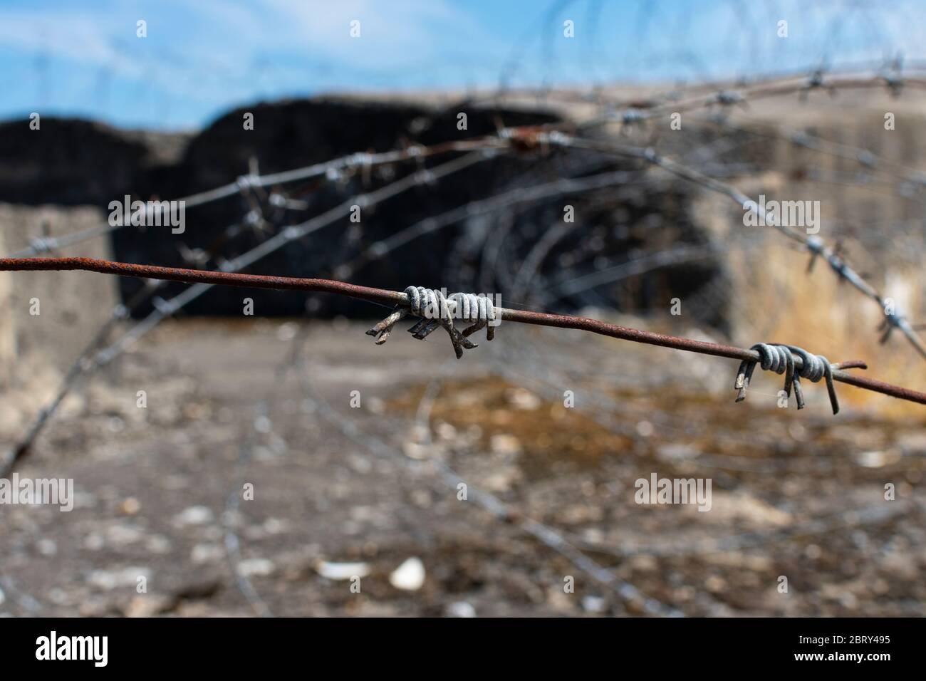 Rusted wires hi-res stock photography and images - Alamy