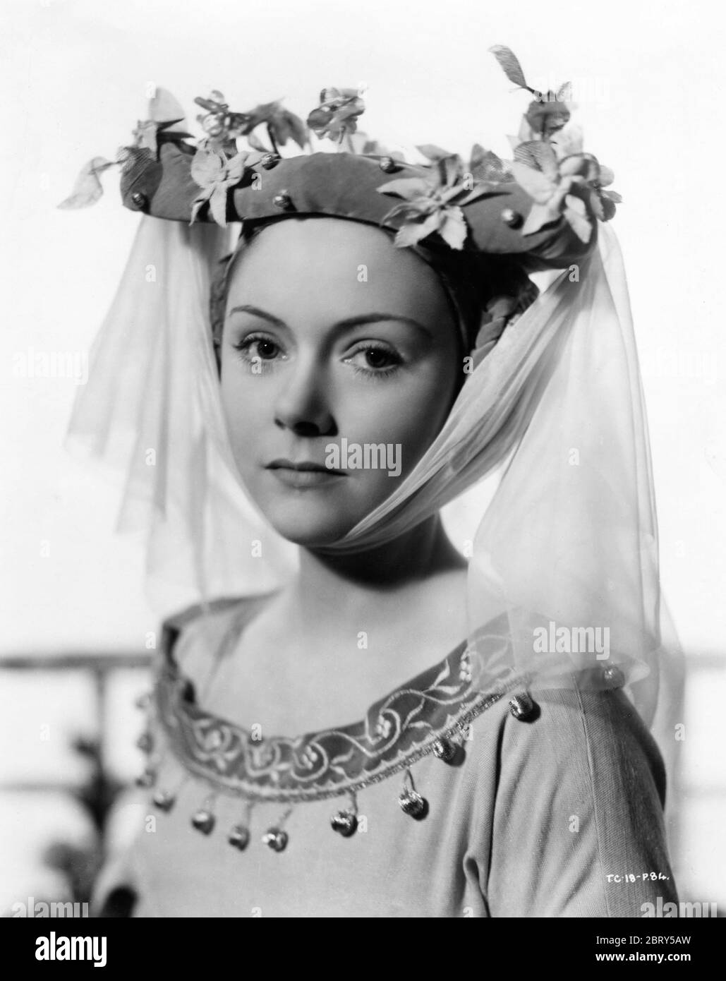 RENEE ASHERSON Portrait as Princess Katherine in HENRY V 1944 director ...